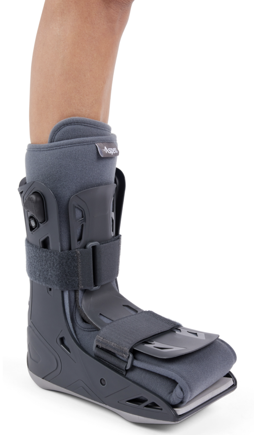 Traverse Short Air Walker - Befitting You